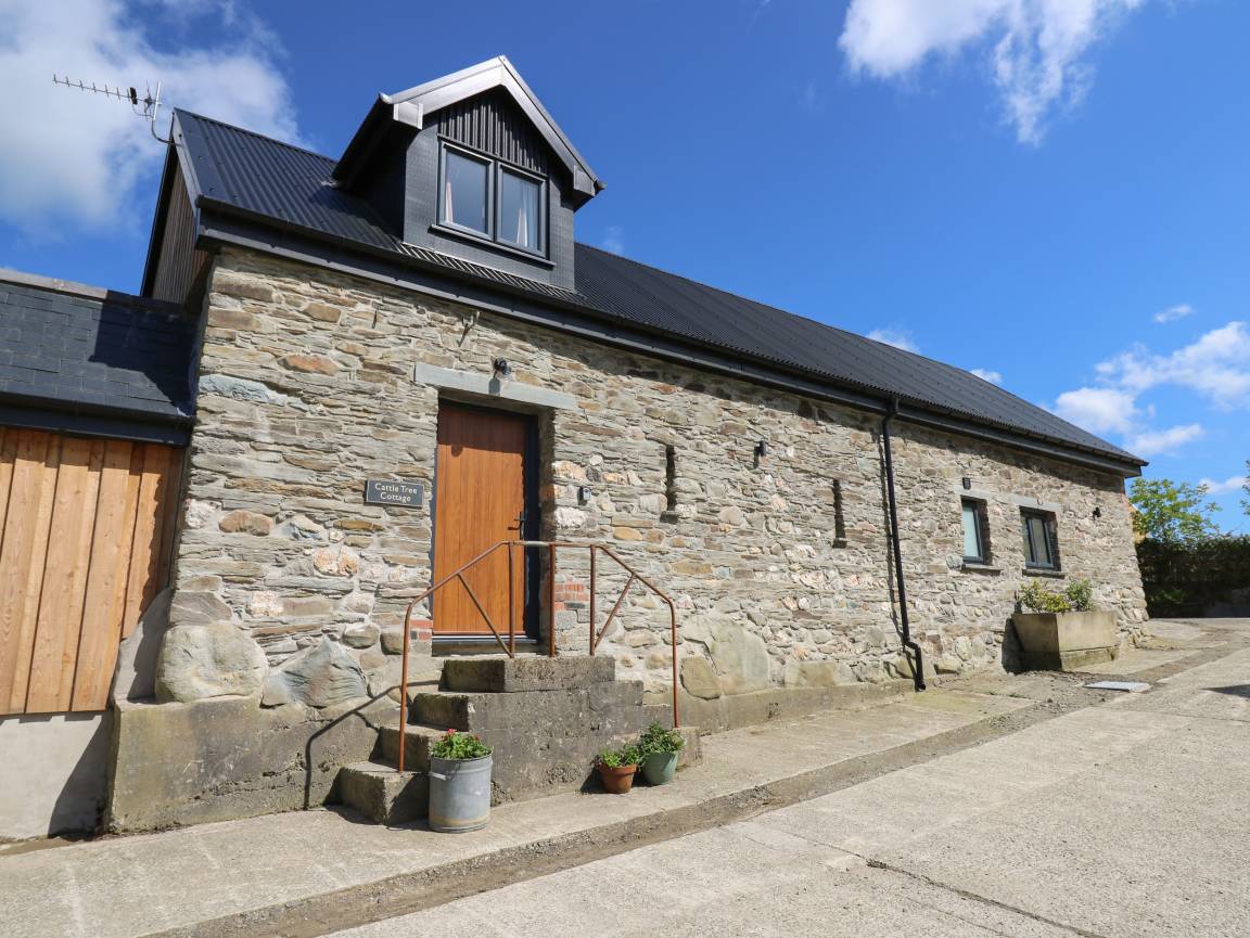 Cottage ∙ 2 Bedrooms ∙ 5 Guests - Saint Dogmaels