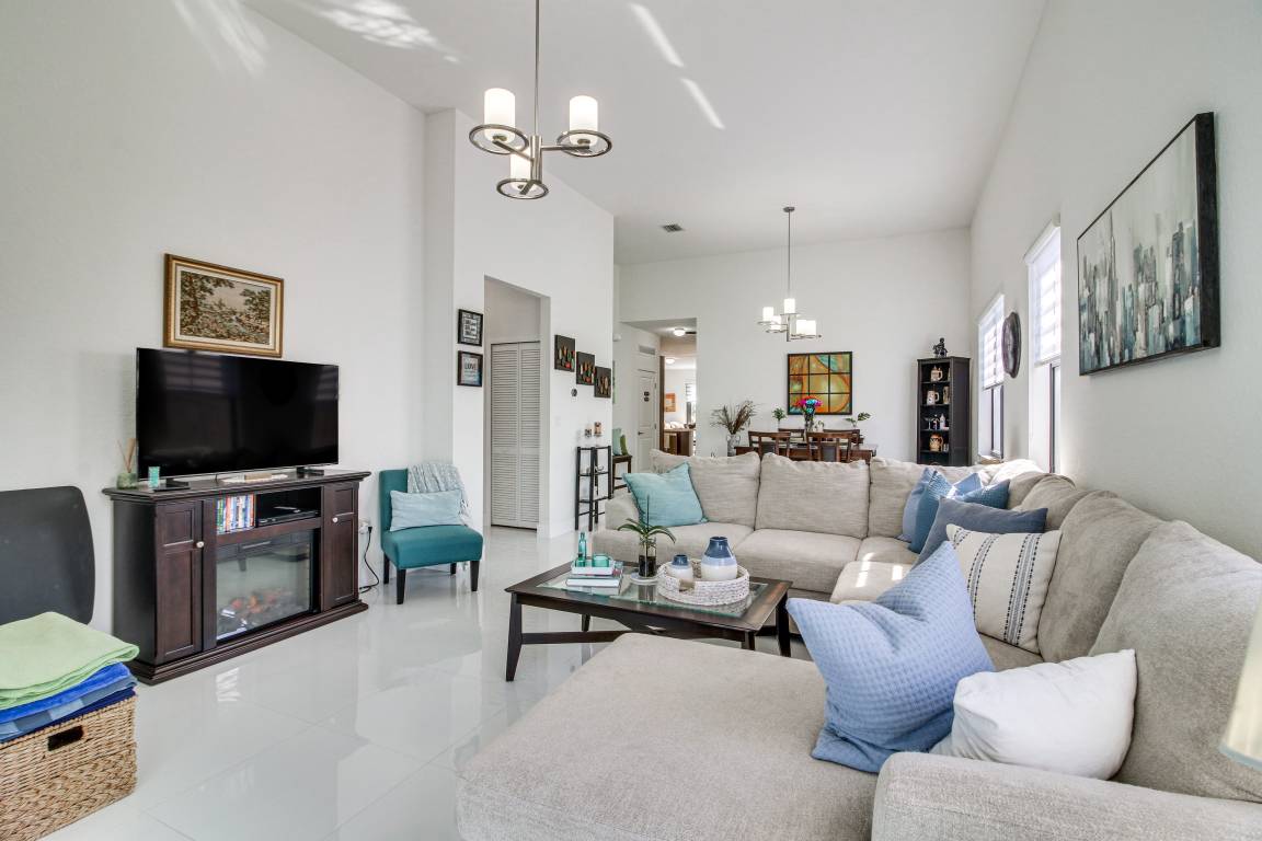 165 M² House ∙ 2 Bedrooms ∙ 5 Guests - Westchester, FL