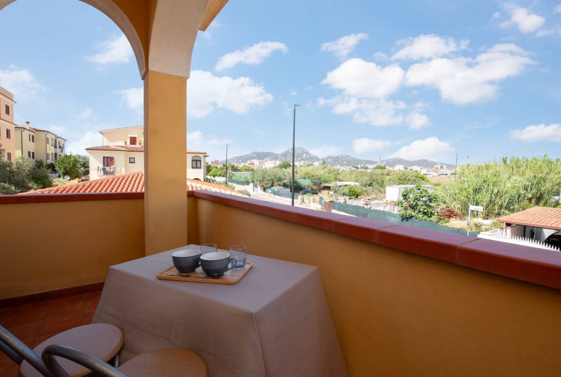 60 M² Apartamento ∙ 2 Habitaciones ∙ 6 Huéspedes - Olbia
