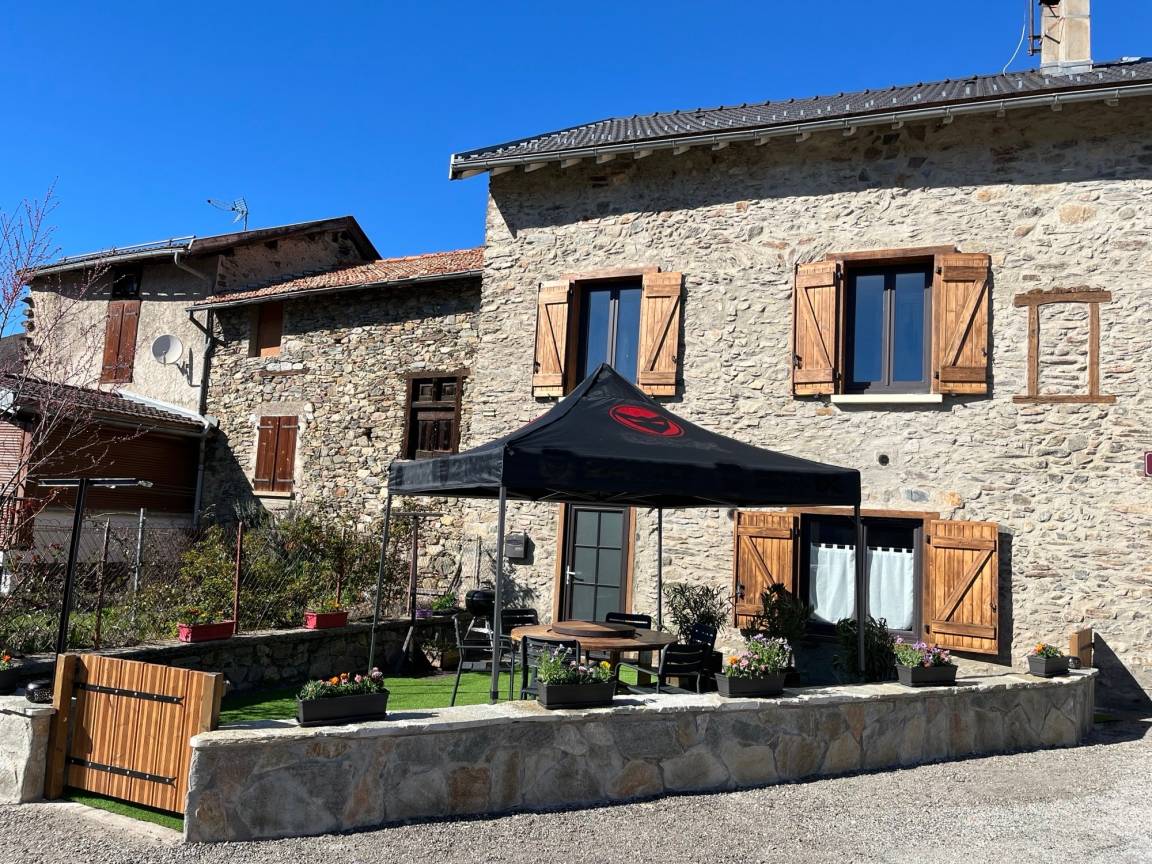 100 M² Appartement ∙ 3 Chambres ∙ 6 Personnes - Orlu