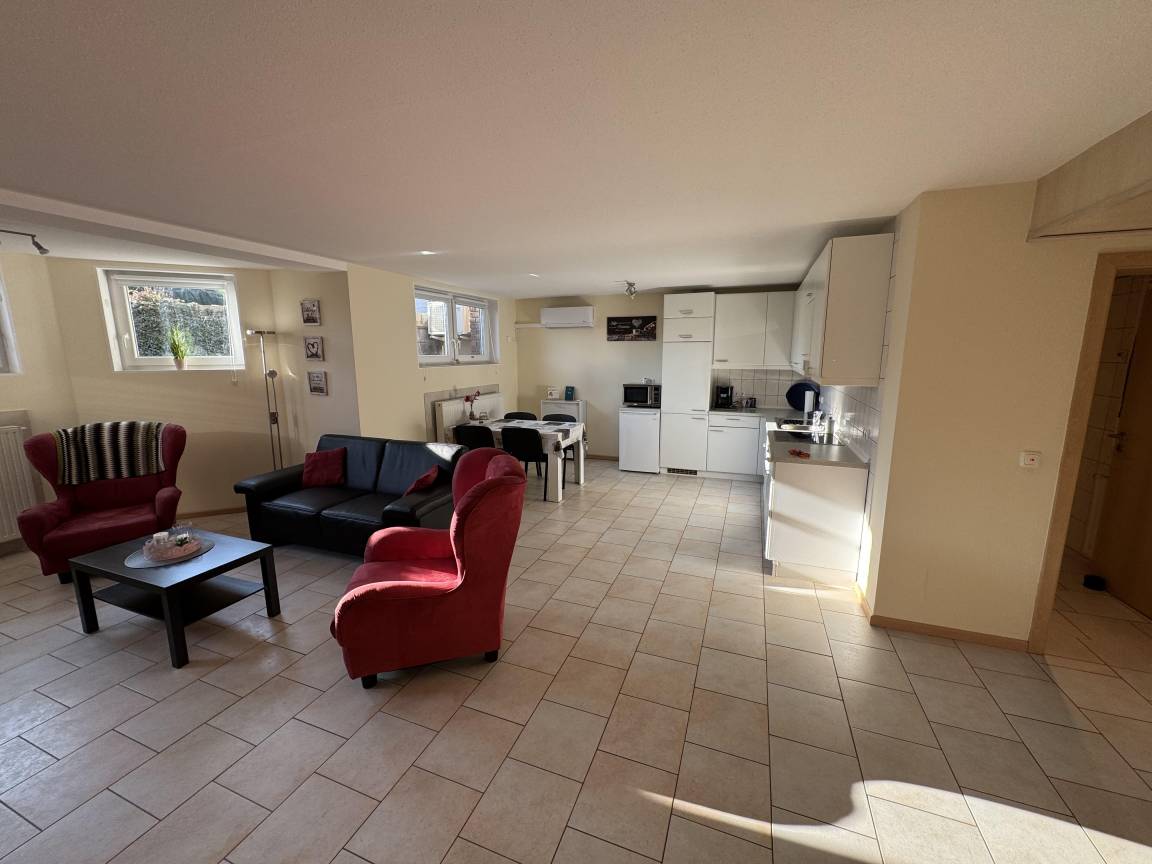 75 M² Ferienwohnung ∙ 2 Schlafzimmer ∙ 4 Gäste - Zülpich