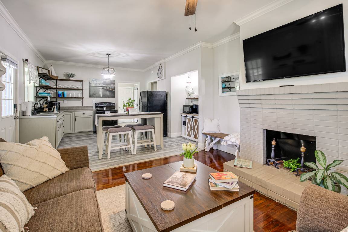 93 M² House ∙ 3 Bedrooms ∙ 6 Guests - Guntersville, AL