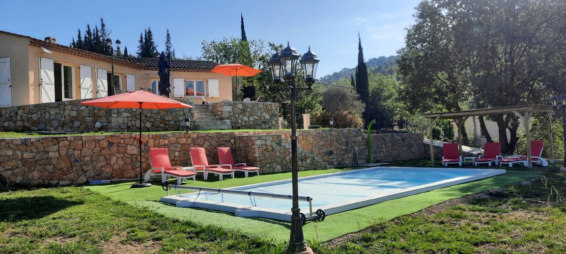 115 M² Villa ∙ 3 Slaapkamers ∙ 6 Gasten - Montauroux