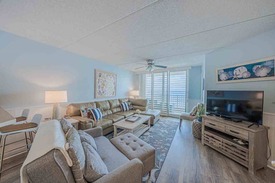 House ∙ 2 Bedrooms ∙ 6 Guests - Ponce Inlet, FL