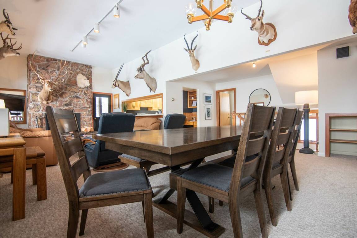 203 M² House ∙ 4 Bedrooms ∙ 14 Guests - Jackson, WY