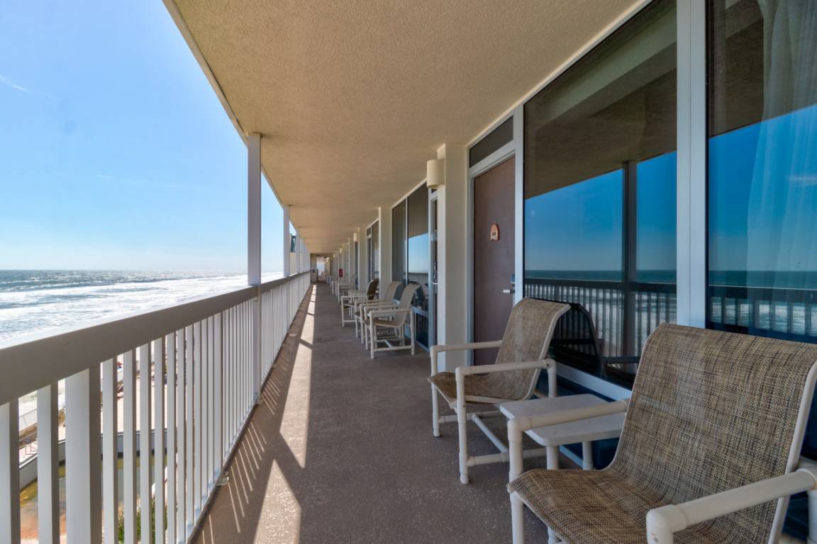 Apartment ∙ 1 Bedroom ∙ 6 Guests - Daytona Beach, FL