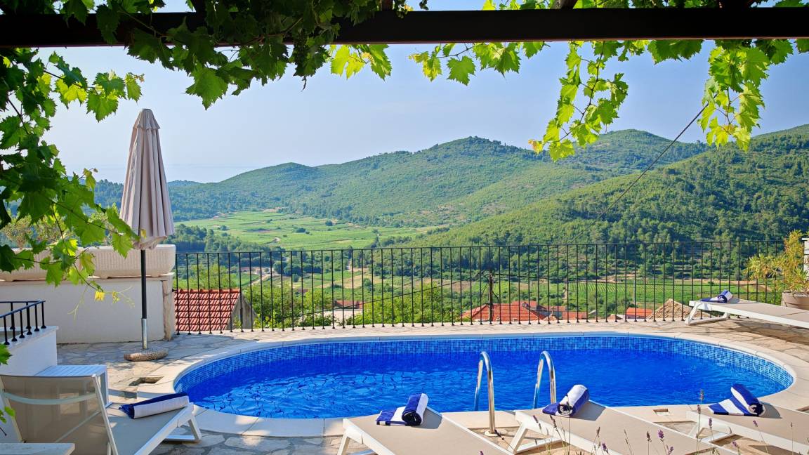 150 M² Vivenda ∙ 5 Quartos ∙ 10 Hóspedes - Smokvica