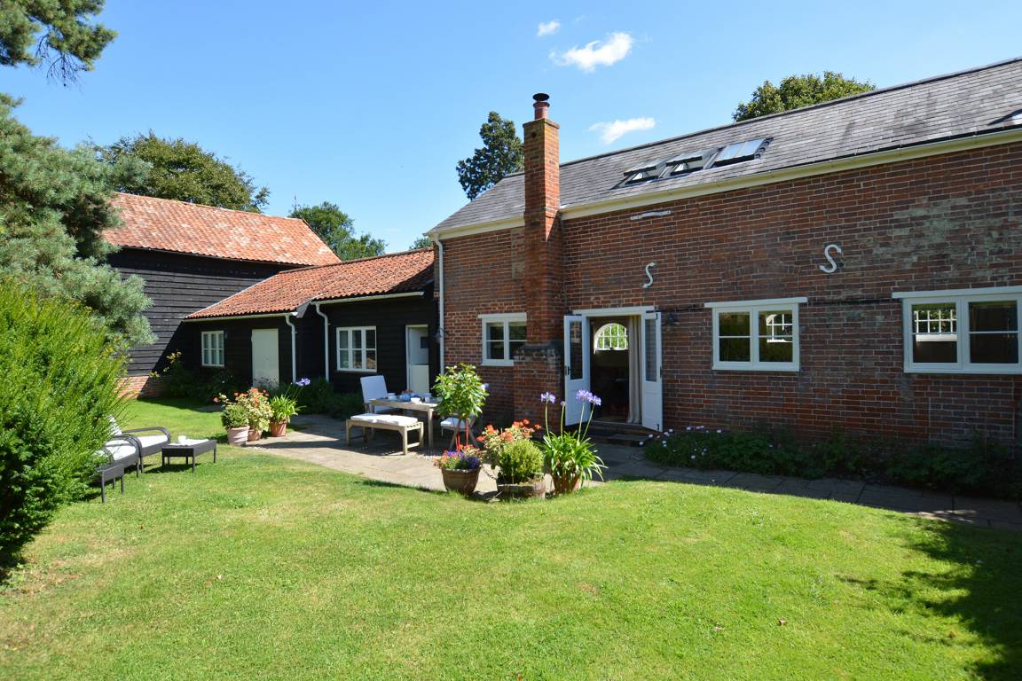 Cottage ∙ 3 Bedrooms ∙ 6 Guests - Framlingham