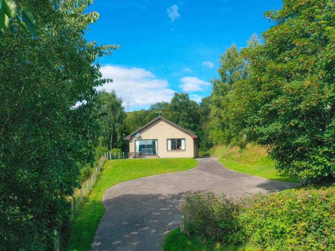 Apartment ∙ 1 Bedroom ∙ 6 Guests - Drumnadrochit