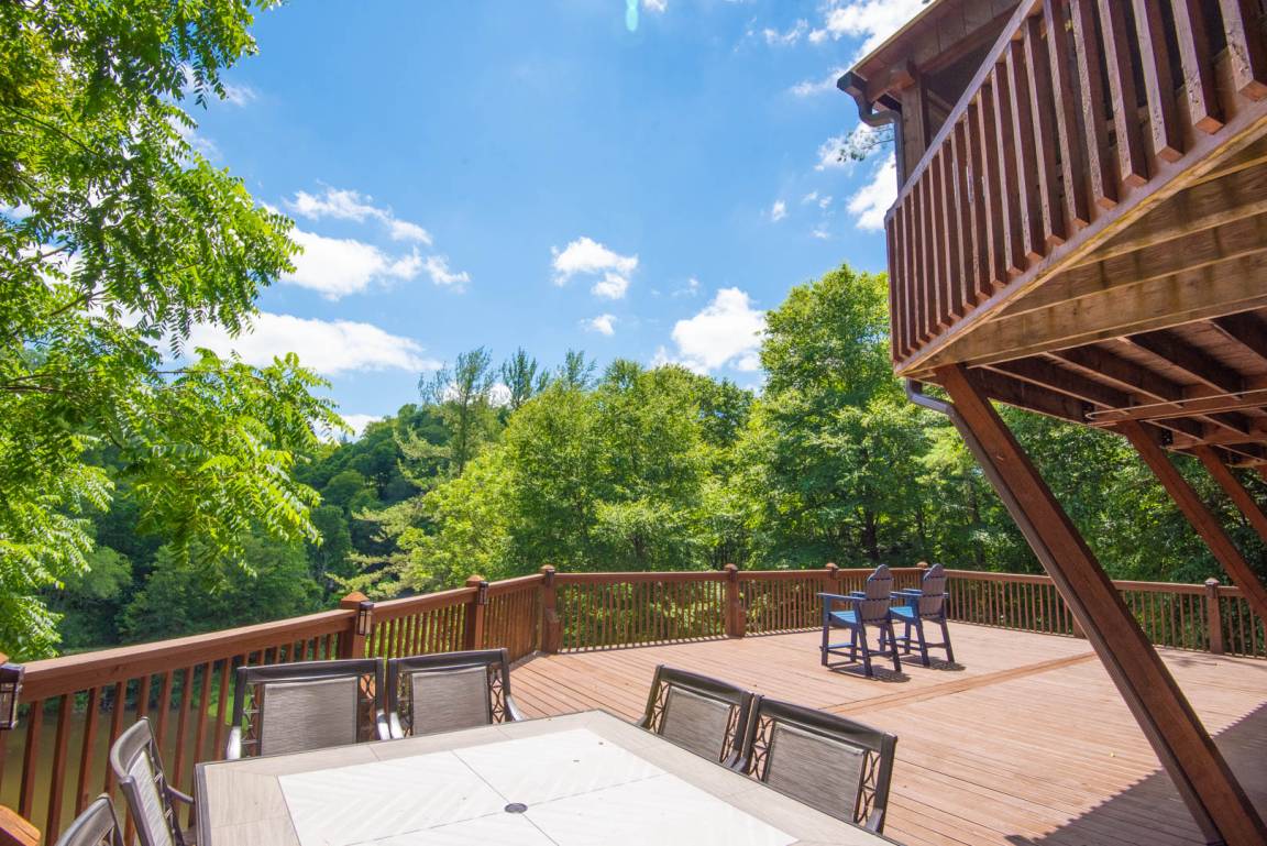 Cabin ∙ 4 Bedrooms ∙ 10 Guests - New River State Park, Laurel Springs