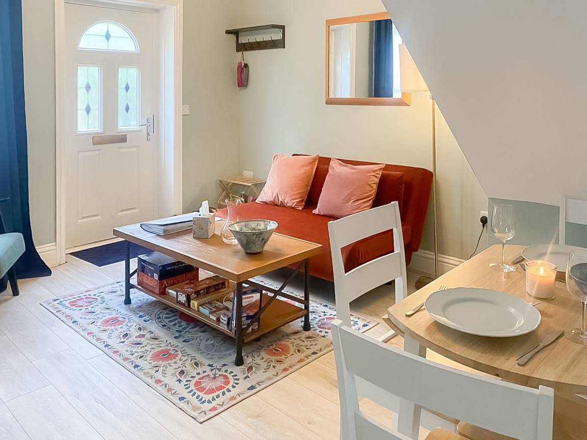 Cottage ∙ 1 Bedroom ∙ 4 Guests - Howtown