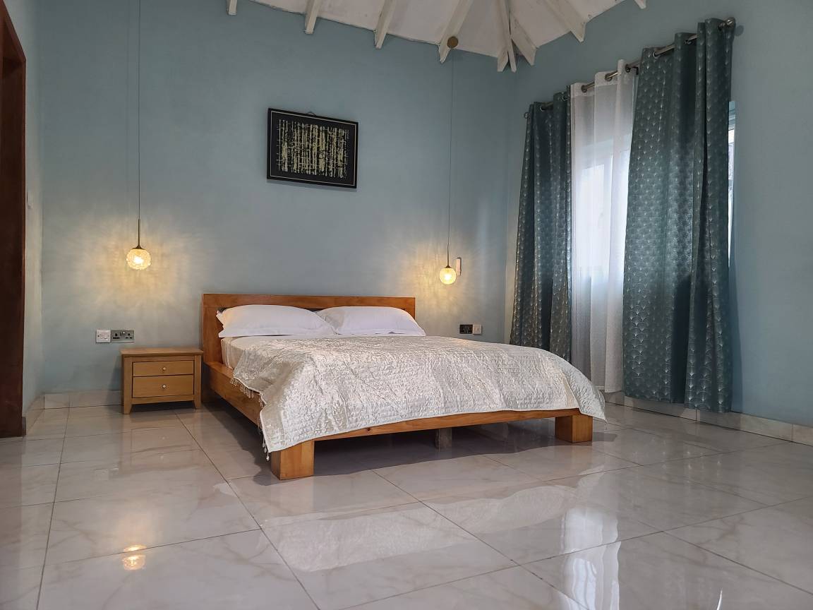 200 M² House ∙ 3 Bedrooms ∙ 6 Guests - Freetown