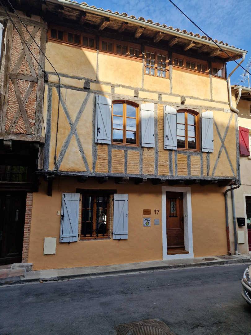106 M² Gîte ∙ 1 Chambre ∙ 2 Personnes - Rabastens