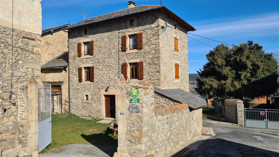 120 M² Gîte ∙ 3 Chambres ∙ 8 Personnes - Mont-Louis