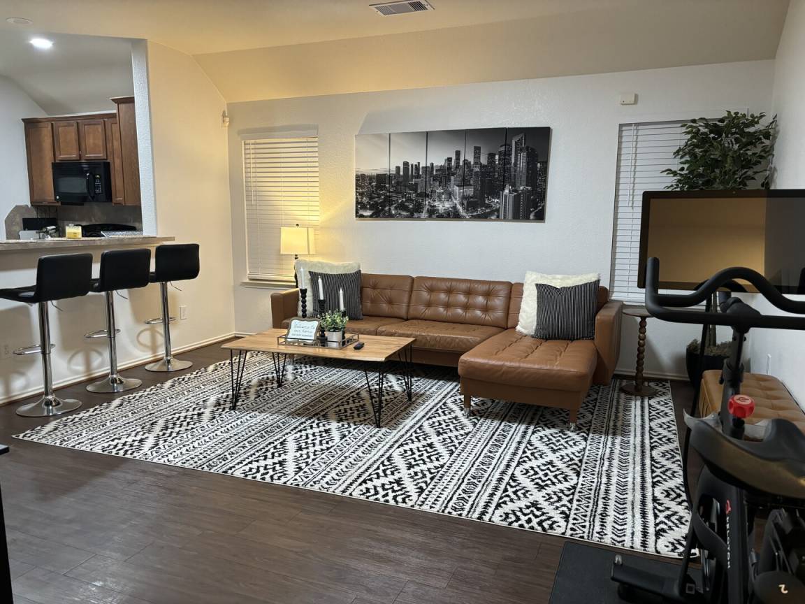 158 M² Huis ∙ 3 Slaapkamers ∙ 6 Gasten - Houston, TX