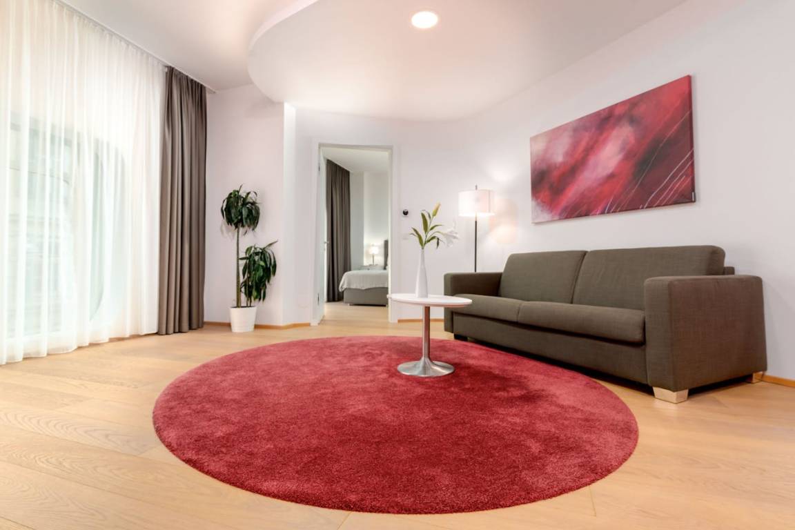 76 M² Apartment ∙ 1 Bedroom ∙ 4 Guests - Graz