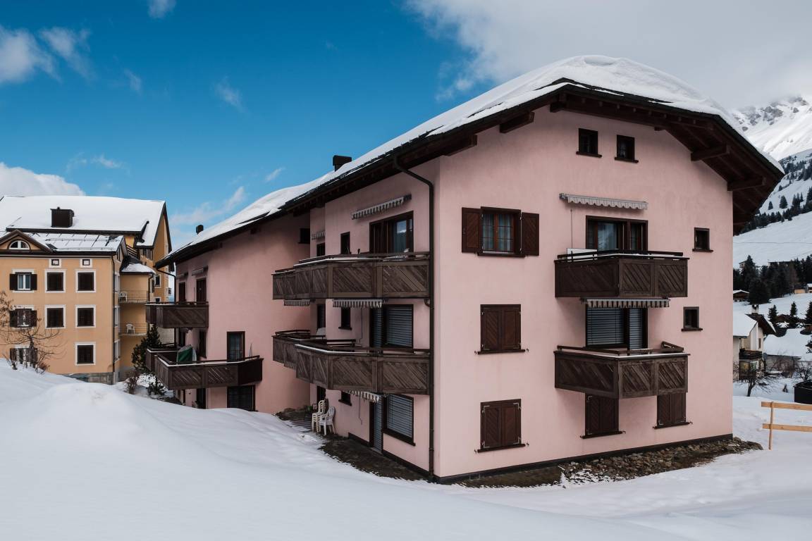85 M² Ferienwohnung ∙ 3 Schlafzimmer ∙ 6 Gäste - Lenzerheide