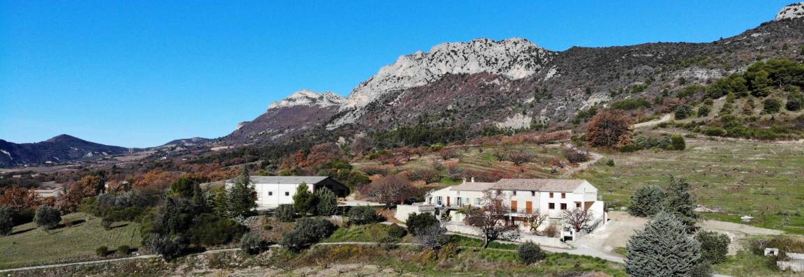 83 M² Gîte ∙ 3 Chambres ∙ 6 Personnes - Buis-les-Baronnies