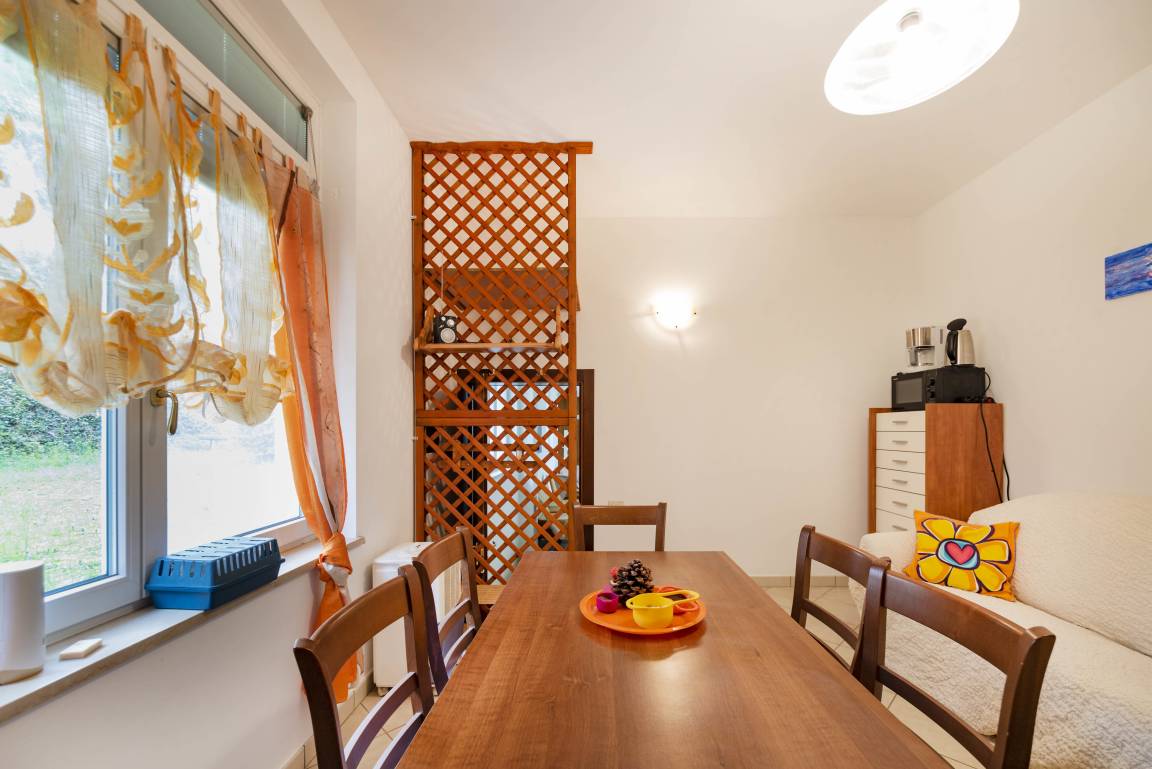 60 M² Ferienwohnung ∙ 1 Schlafzimmer ∙ 5 Gäste - Garda