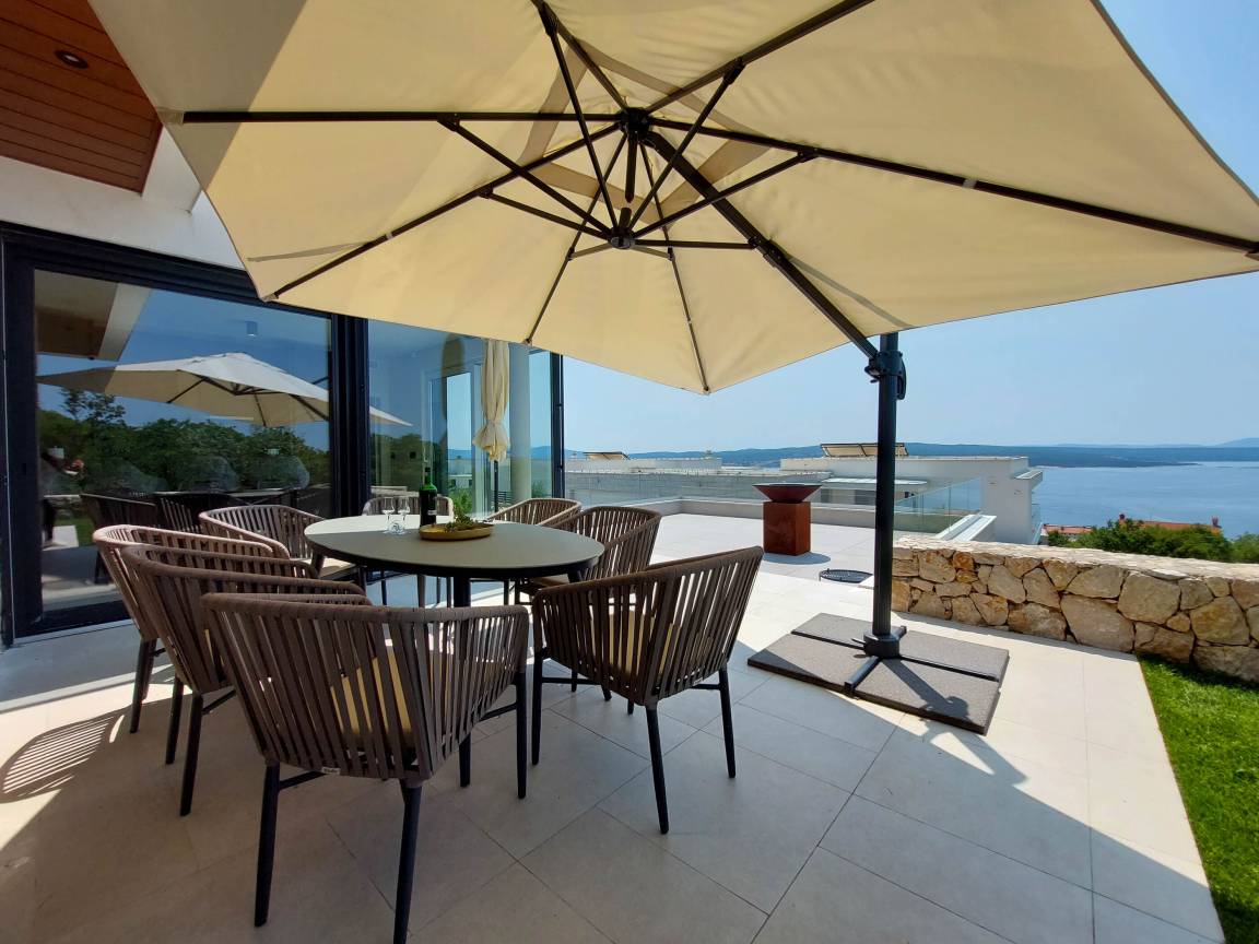 285 M² House ∙ 4 Bedrooms ∙ 10 Guests - Crikvenica