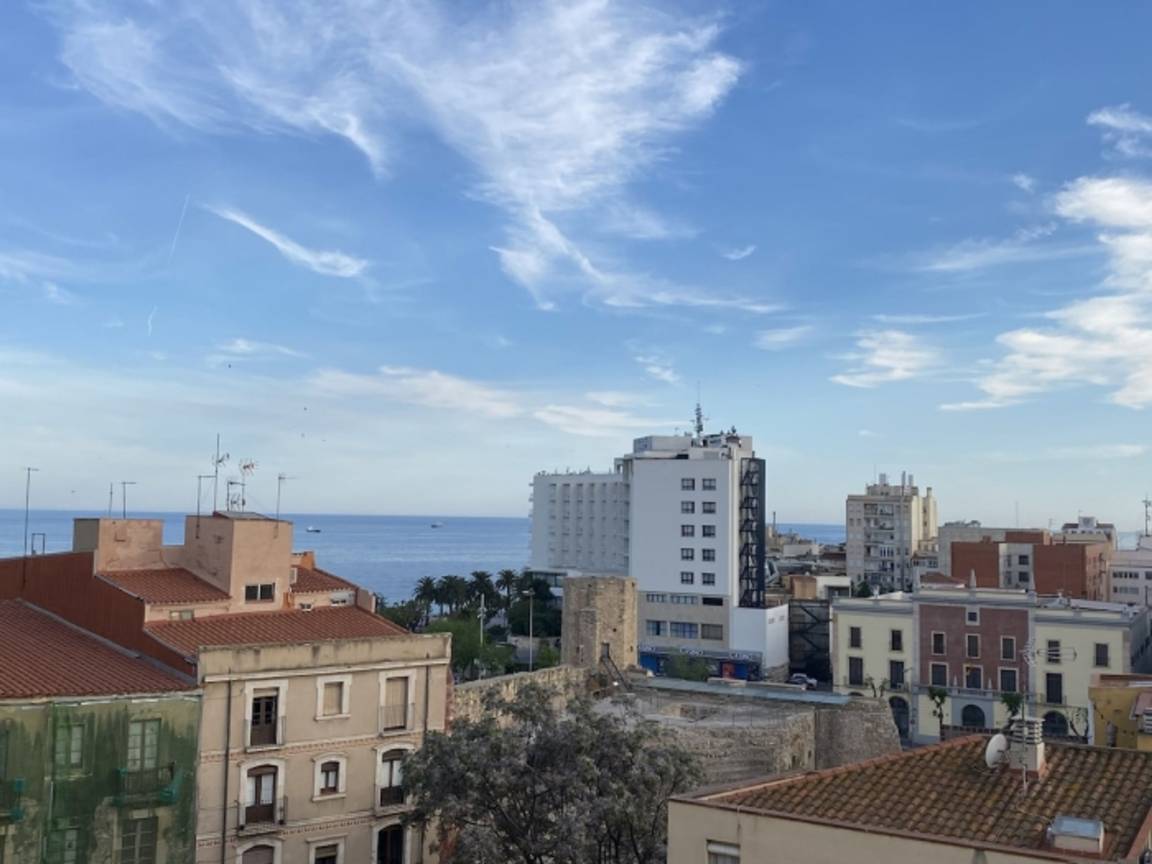 150 M² Apartamento ∙ 3 Habitaciones ∙ 6 Huéspedes - Tarragona