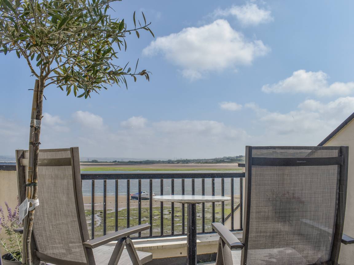 Cottage ∙ 3 Bedrooms ∙ 6 Guests - Appledore