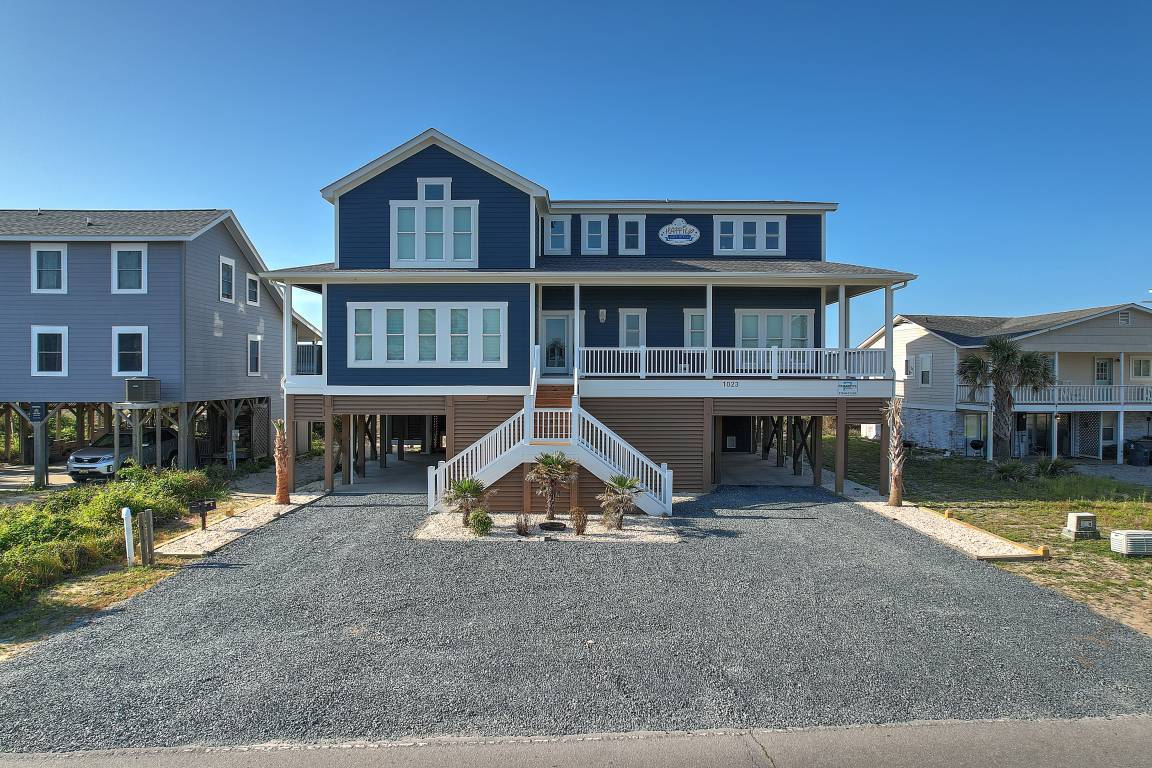 466 M² House ∙ 10 Bedrooms ∙ 26 Guests - Holden Beach, NC
