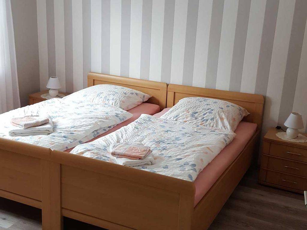 115 M² Ferienhaus ∙ 3 Schlafzimmer ∙ 6 Gäste - Emden