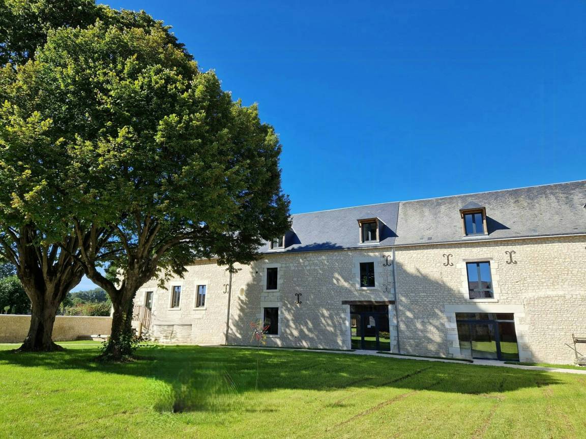 165 M² Huis ∙ 8 Slaapkamers ∙ 16 Gasten - Chinon