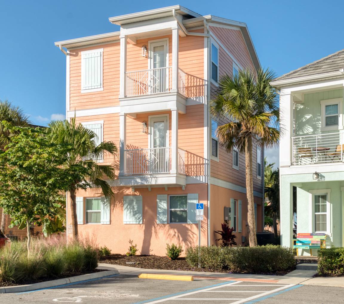 188 M² Cottage ∙ 4 Bedrooms ∙ 10 Guests - Florida