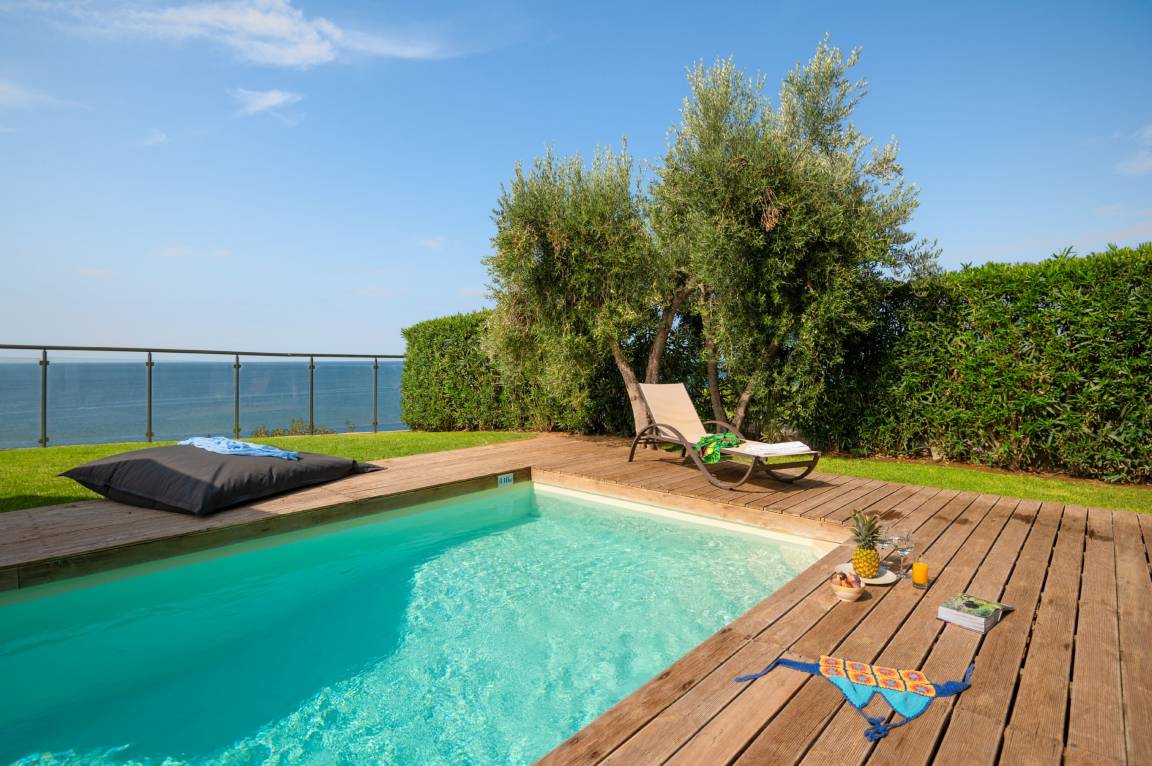 100 M² Villa ∙ 3 Bedrooms ∙ 6 Guests - Halkidiki