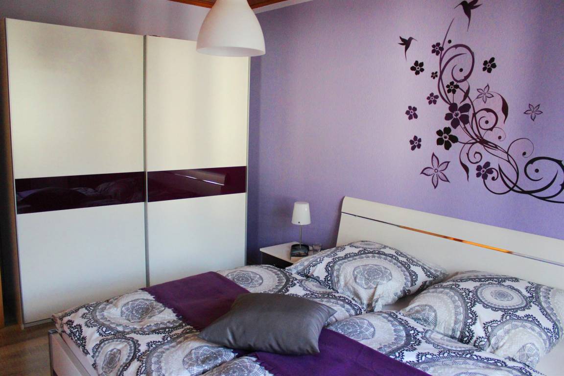 65 M² Ferienwohnung ∙ 1 Schlafzimmer ∙ 3 Gäste - Burbach