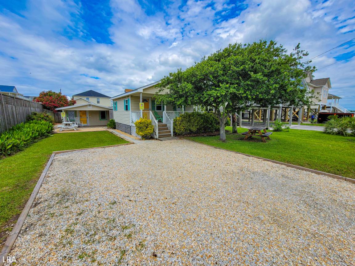 91 M² Maisonette ∙ 2 Bedrooms ∙ 9 Guests - Surf City, NC