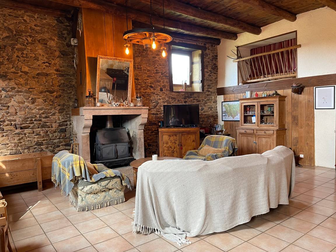 105 M² Ferienhaus ∙ 3 Schlafzimmer ∙ 6 Gäste - Haute-Loire