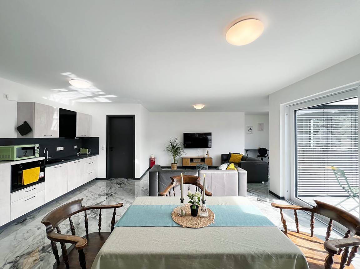 86 M² Apartment ∙ 1 Bedroom ∙ 2 Guests - Bonn