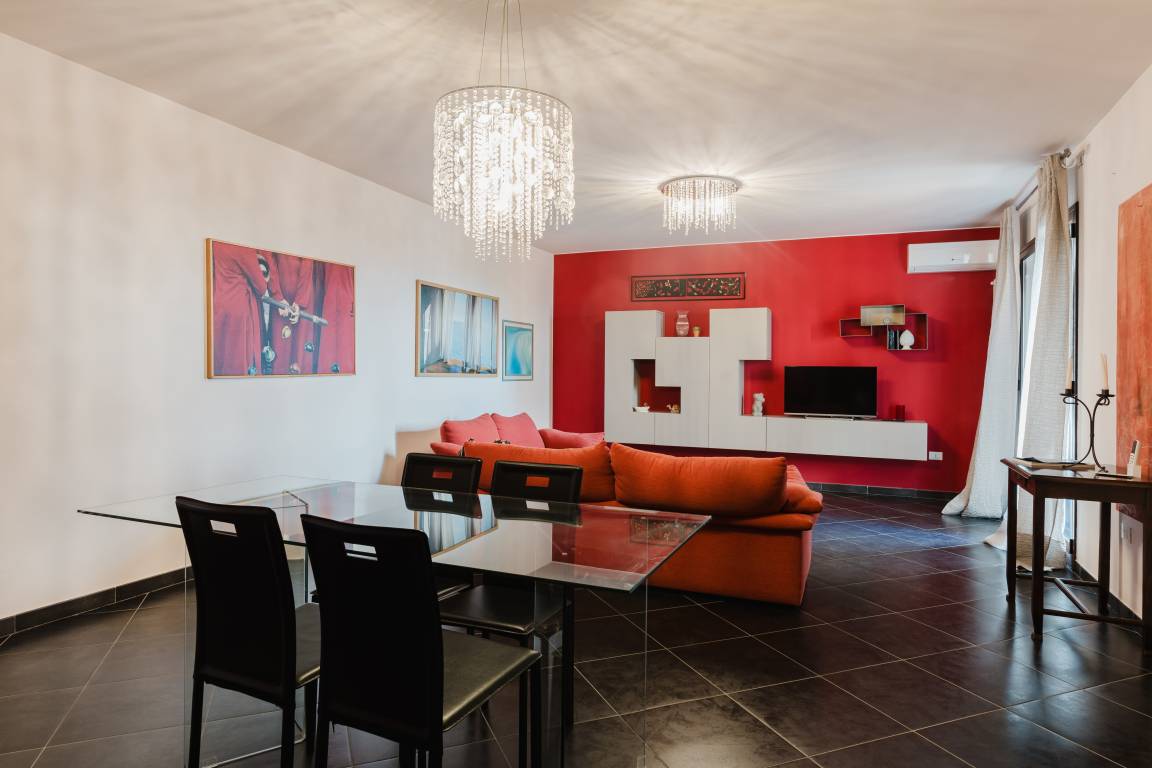 110 M² Apartment ∙ 2 Bedrooms ∙ 4 Guests - Marsala