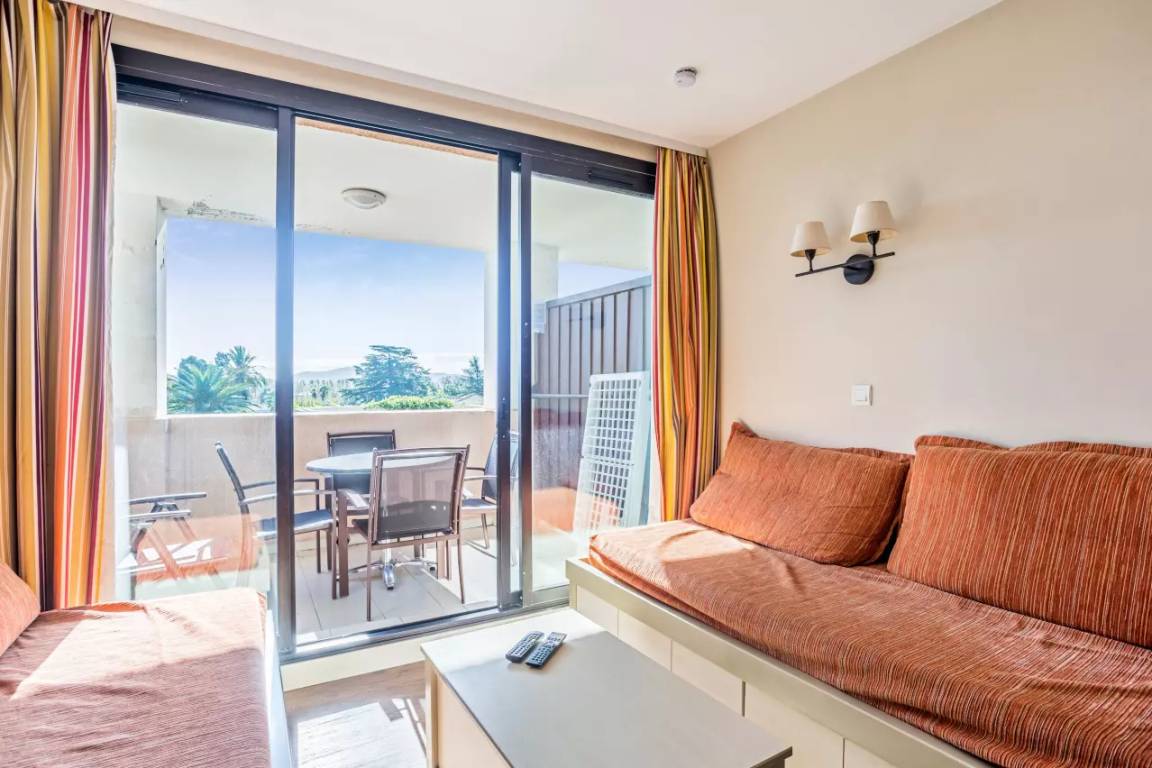 28 M² Ferienwohnung ∙ 1 Schlafzimmer ∙ 5 Gäste - Grimaud