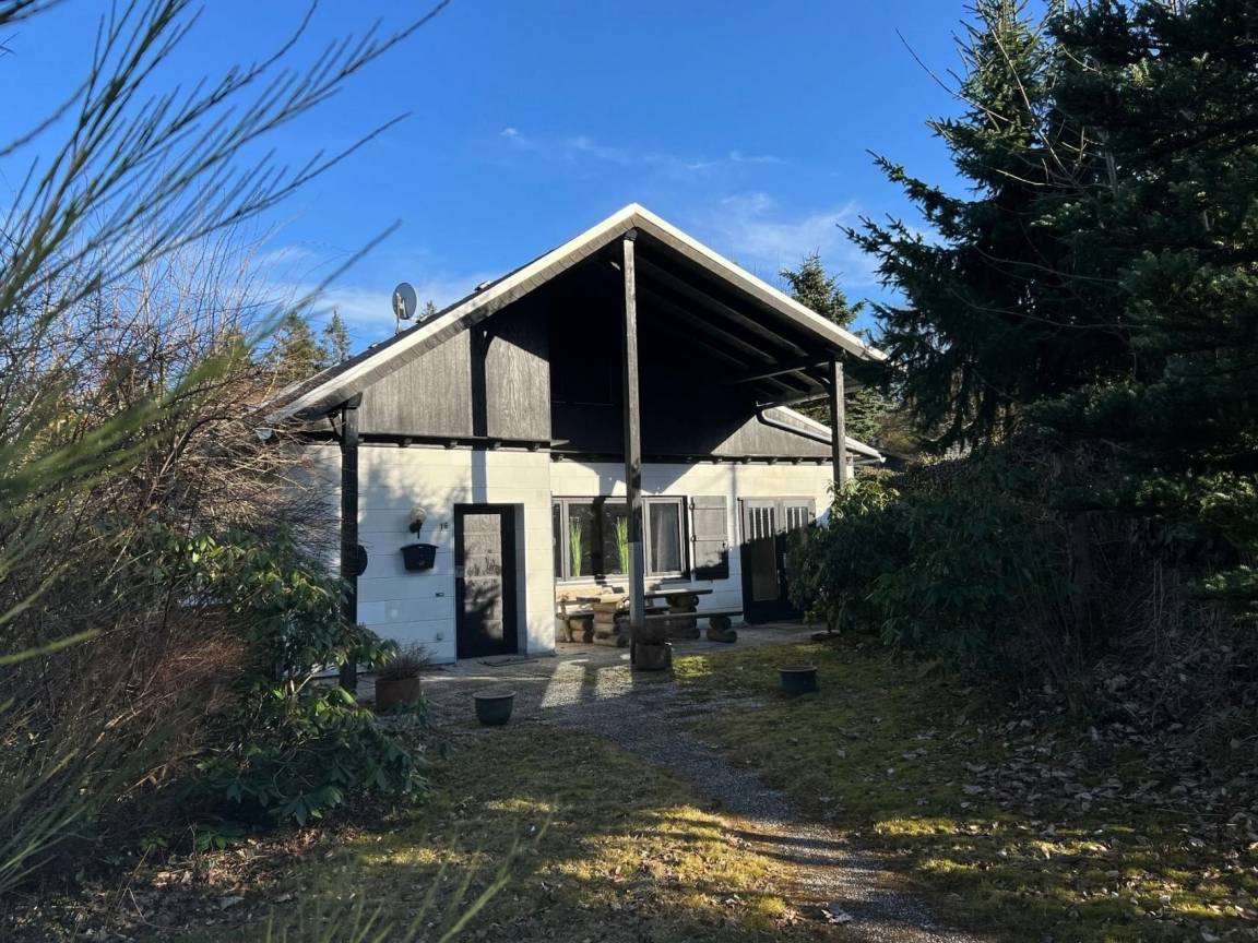 85 M² Ferienhaus ∙ 3 Schlafzimmer ∙ 11 Gäste - Usseln