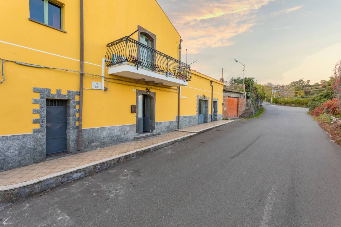 95 M² Ferienwohnung ∙ 1 Schlafzimmer ∙ 4 Gäste - Fiumefreddo di Sicilia