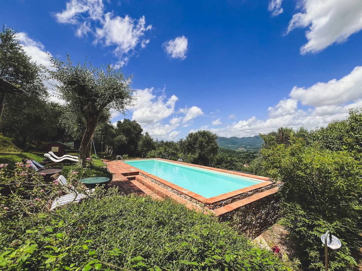 200 M² Maison De Vacances ∙ 4 Chambres ∙ 7 Personnes - Lucques