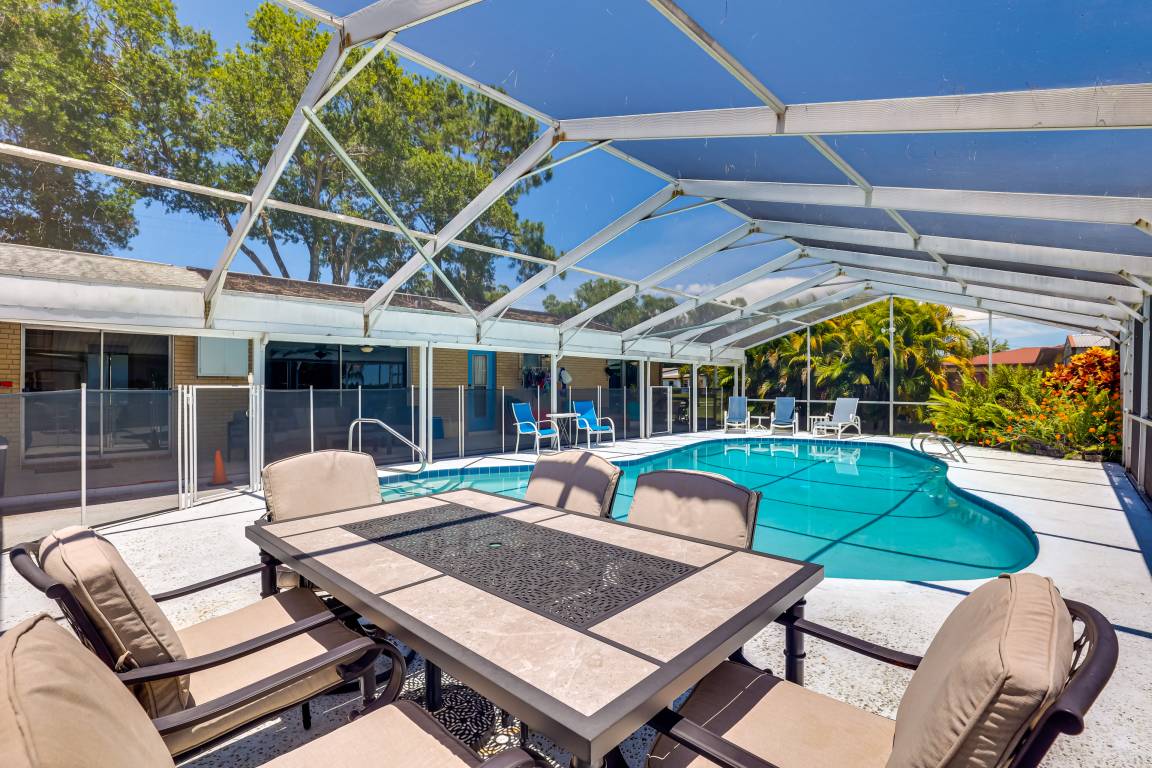 274 M² House ∙ 6 Bedrooms ∙ 14 Guests - Busch Gardens Tampa Bay