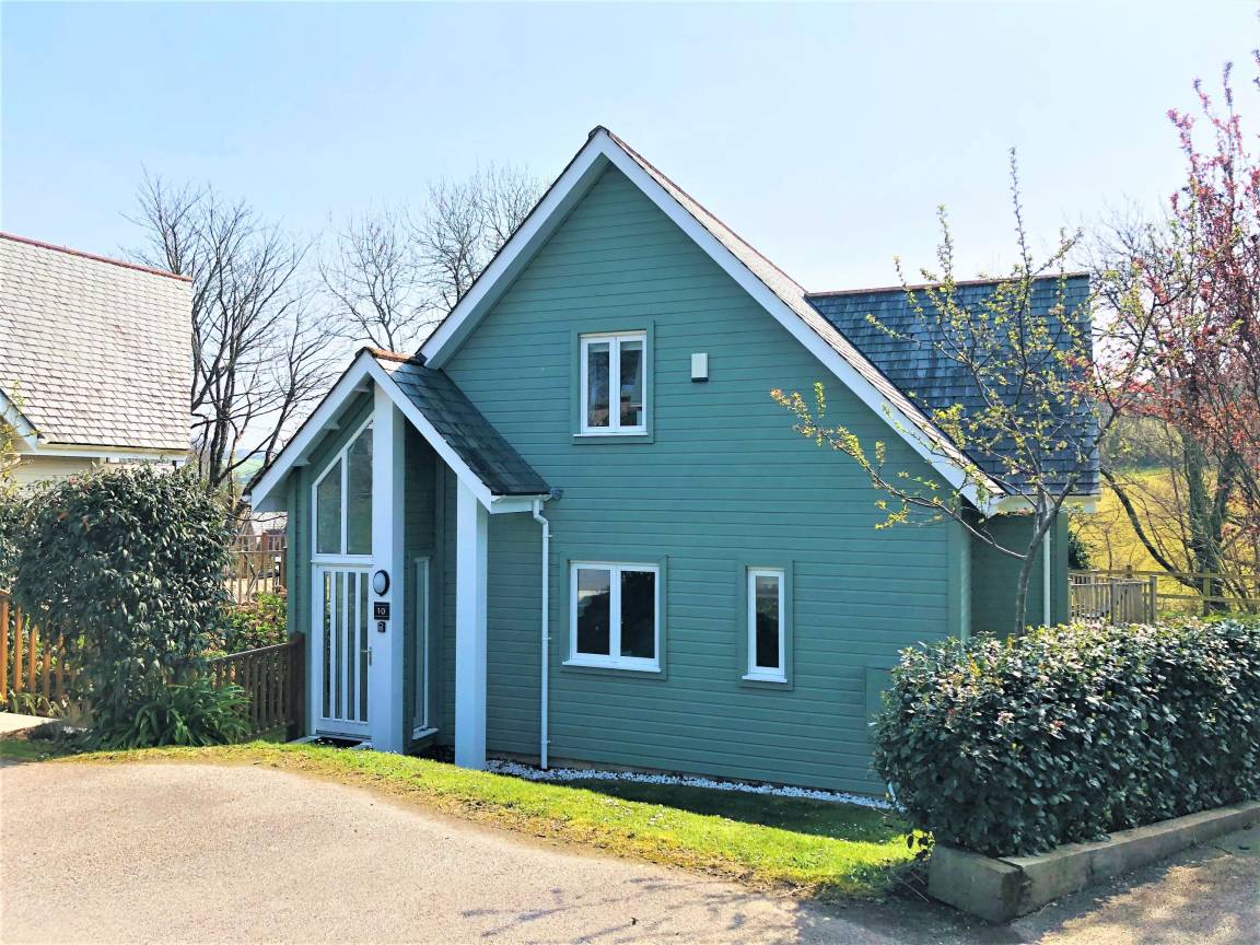 Cottage ∙ 4 Bedrooms ∙ 8 Guests - St Austell