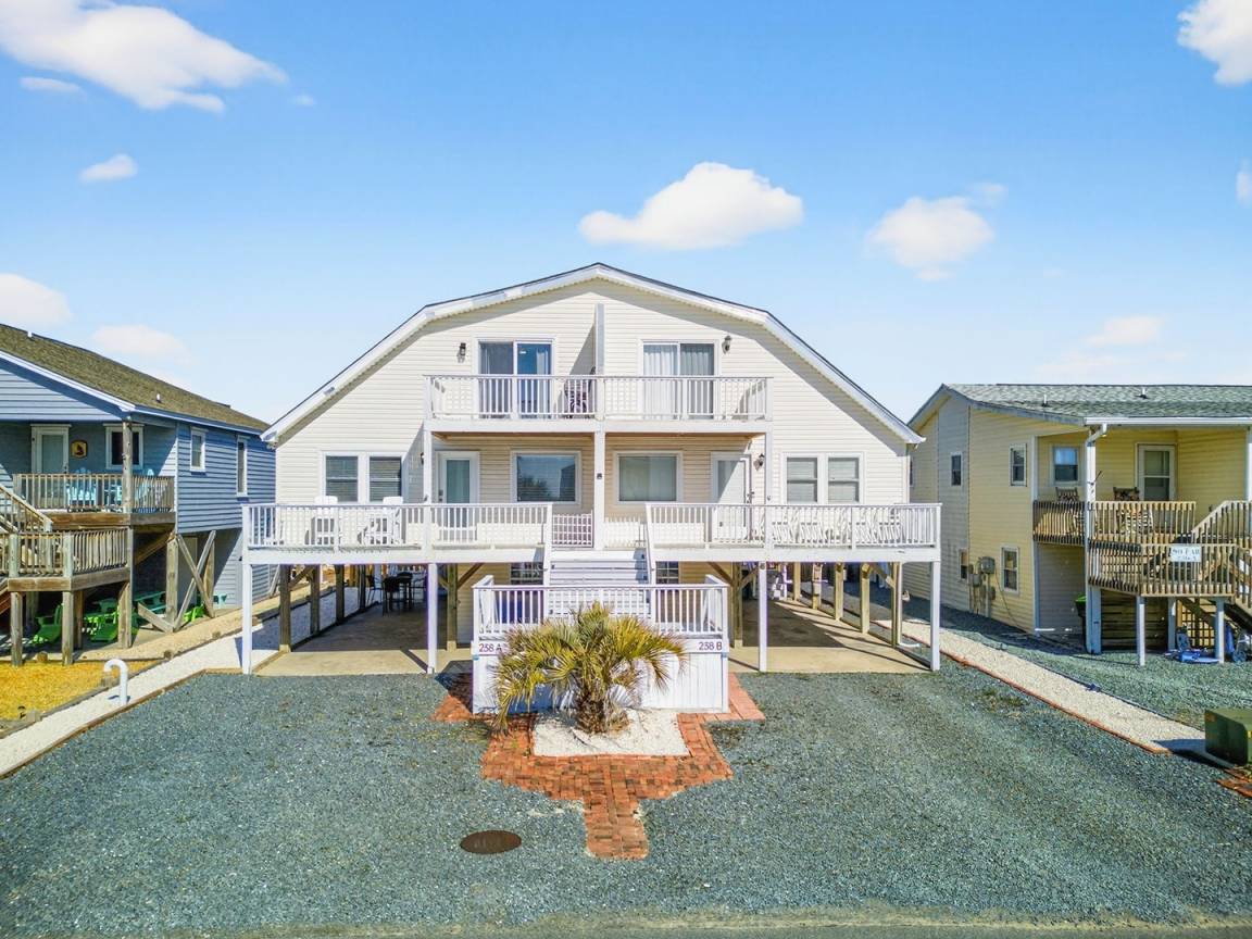 House ∙ 3 Bedrooms ∙ 6 Guests - Holden Beach, NC