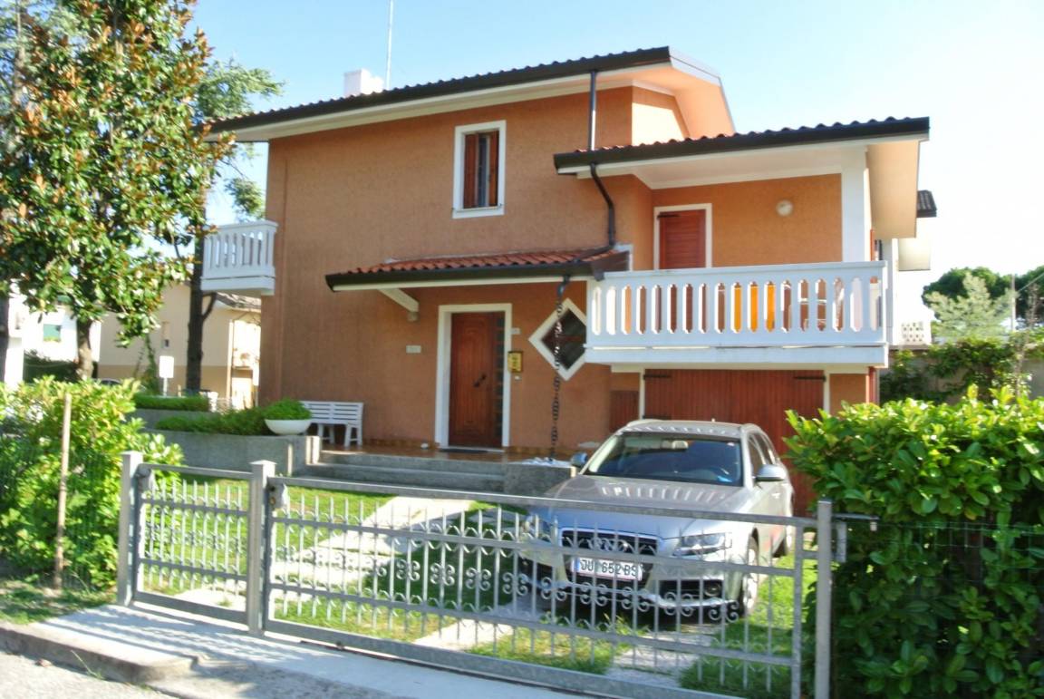 65 M² Villa ∙ 2 Bedrooms ∙ 6 Guests - Bibione
