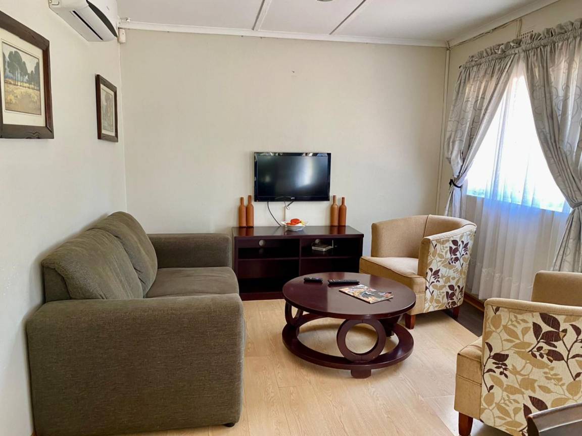 80 M² Apartment ∙ 3 Bedrooms ∙ 6 Guests - Harare