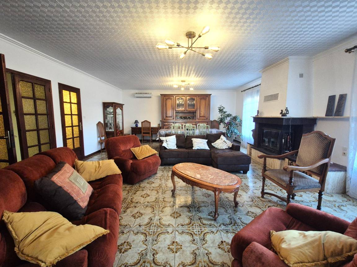 200 M² Maison De Vacances ∙ 4 Chambres ∙ 10 Personnes - Narbonne