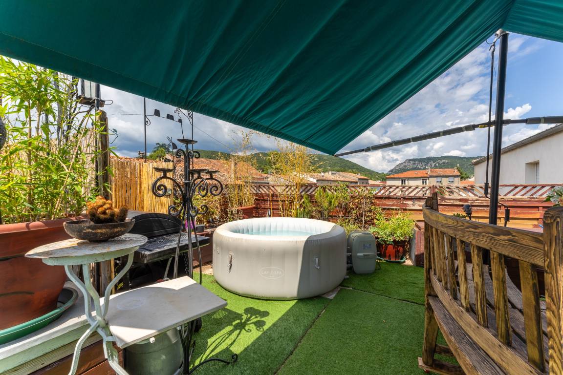 60 M² Apartment ∙ 1 Bedroom ∙ 5 Guests - Ganges