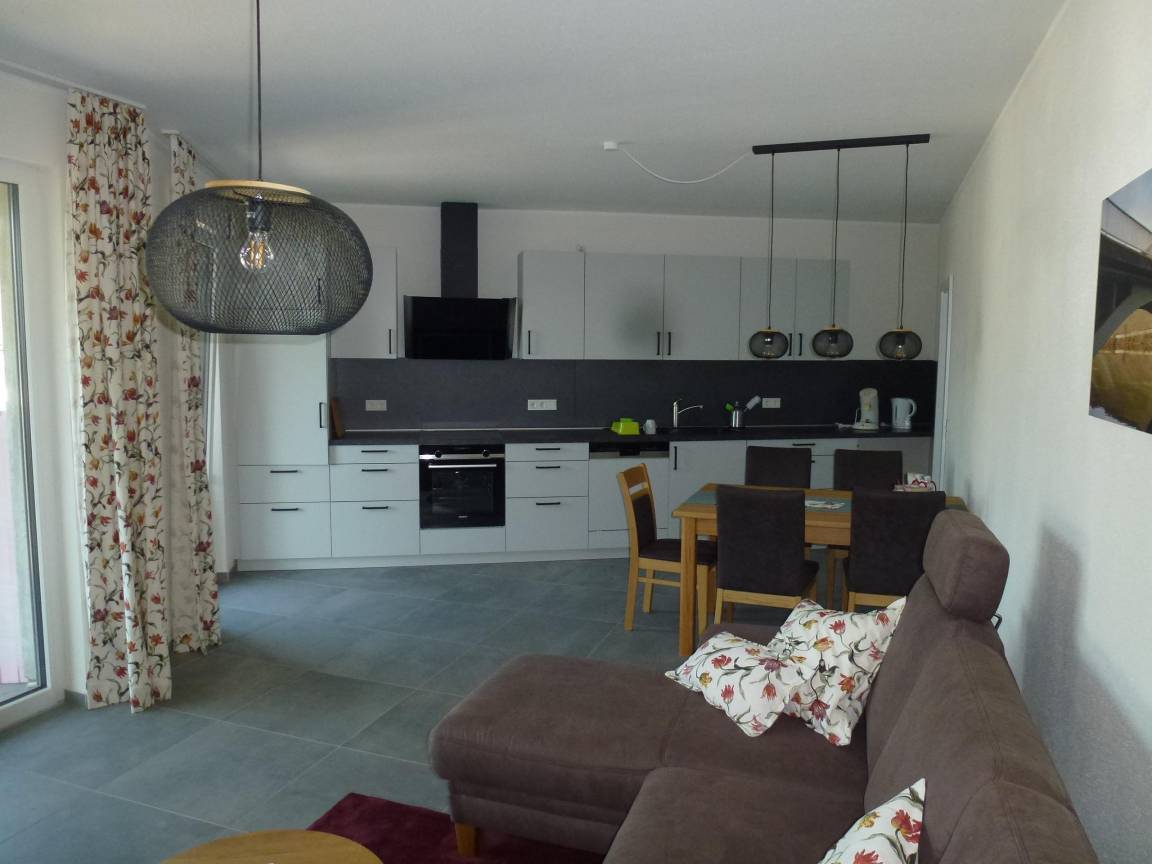 Ferienwohnung ∙ 1 Schlafzimmer ∙ 4 Gäste - Schweich