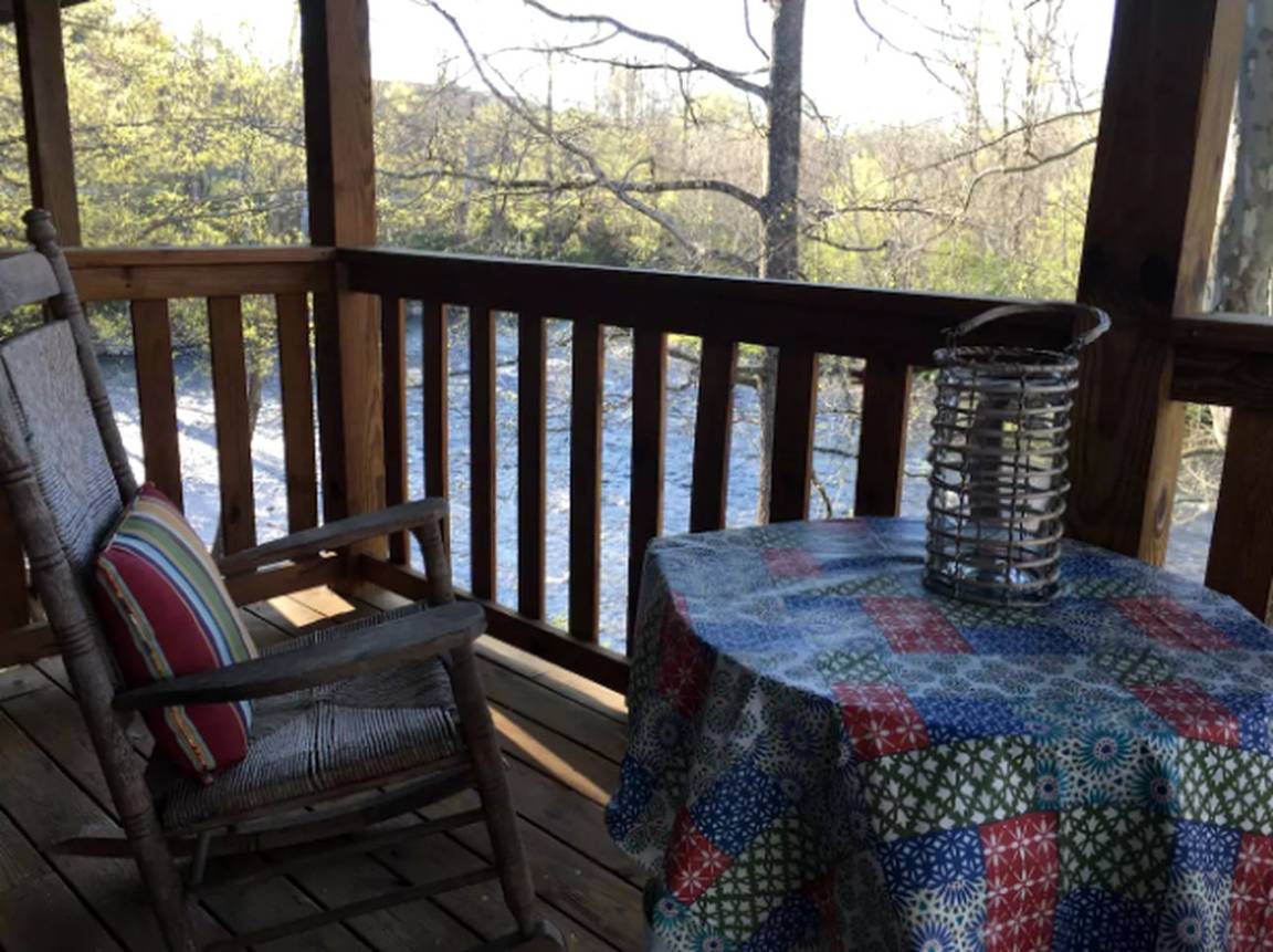 Lodge ∙ 1 Bedroom ∙ 4 Guests - Townsend, TN