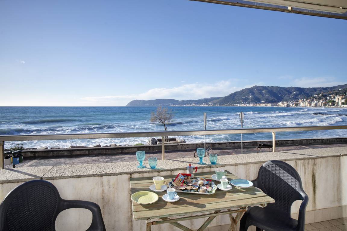 60 M² Appartement ∙ 2 Chambres ∙ 4 Personnes - Alassio